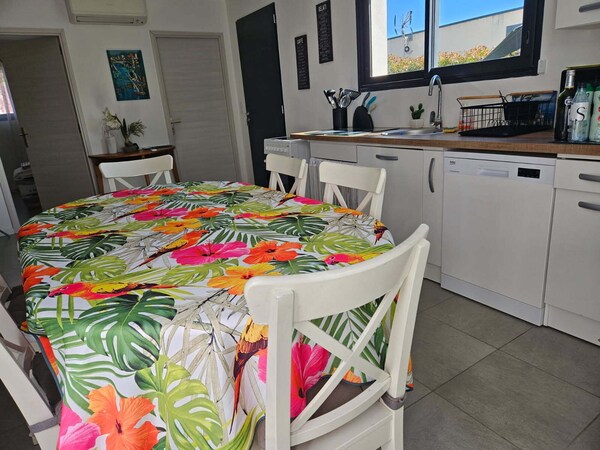 Pavillon Climatise Rez De Villa A Porticcio Pour 4 Personnes - Ajaccio