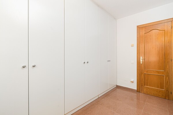 Cozy 1-bedroom Apartment In Lovely Calella With Ac, Wifi - Sant Pol de Mar