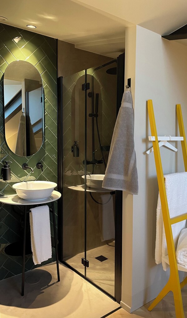 Sutrooms - Green Room By Quantique - 브라가
