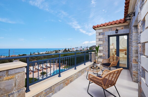 Villa 'Erato  By Myseasight' With Sea View, Wi-fi And Air Conditioning - Hersonissos
