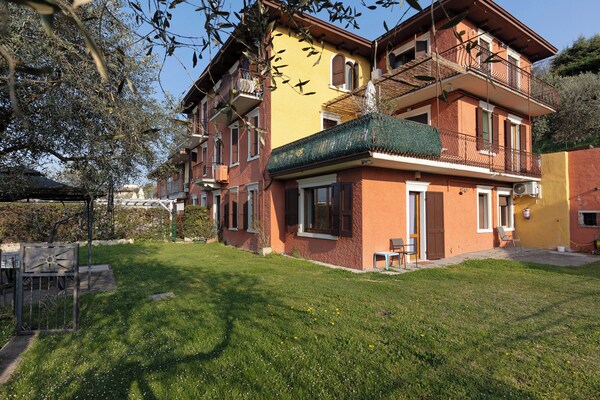 Apartment 'Relais Olivi Garten' With Lake View, Wi-fi And Air Conditioning - Vêneto