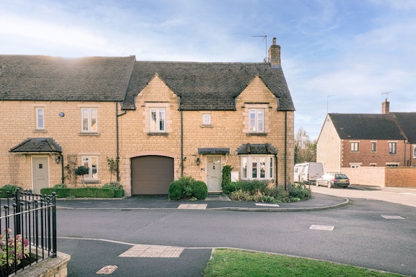 Beautifully Presented Dog Friendly - Blenheim Corner - Chipping Norton
