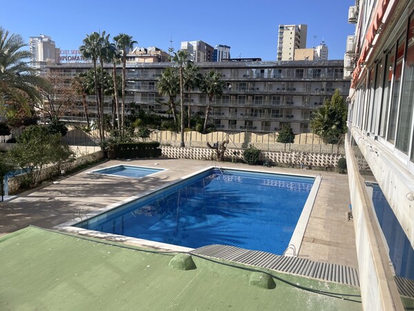 Relax And Comfort: Refurbished Apartment With Swimming Pool, Close To The Beach - Benidorm