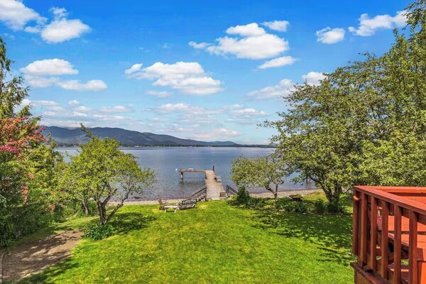 Rustic Waterfront Escape - Sagle, ID