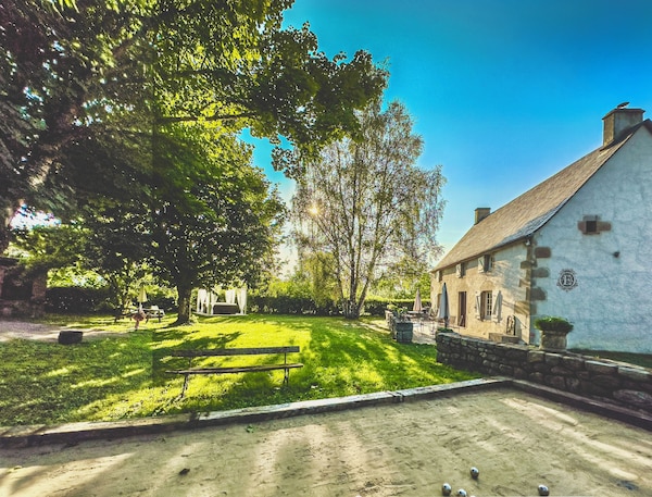 Charming Cantalien House With Private Spa - Cantal