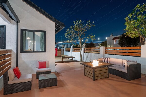Stylish Bungalow In Barrio Logan | Bridge Views & Outdoor Fire Pit - San Diego, CA