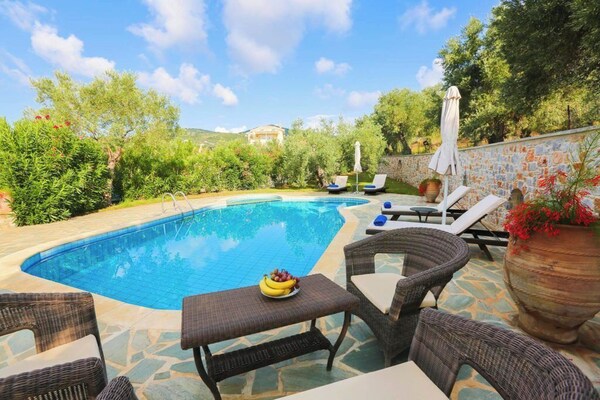 Luxury Villa Amelia With Pool, Bbq, Free Wifi- 3 Bedrooms Skiathos - Skiathos