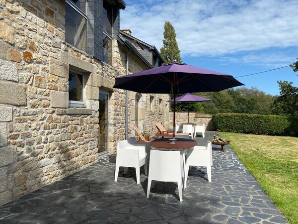 Kerborc'h Izella | Charming Natural Stone House | In Rural Tranquillity | By The Sea - Fouesnant