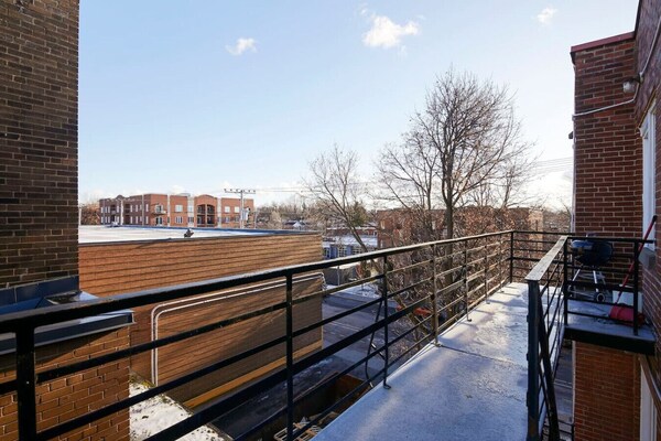 Beautiful 2br On Walkley - Dorval
