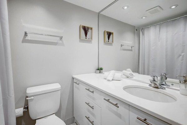 Urban Haven On Downtown - Longueuil