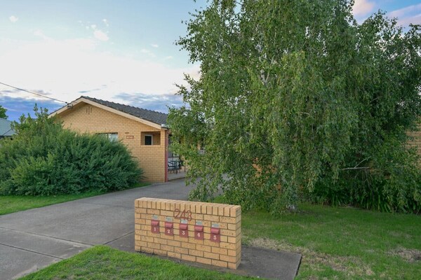 Affordable Quality - Central Wagga - Wagga Wagga