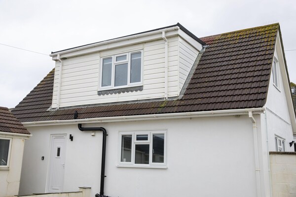 Ocean Side With Free Parking | By My Getaways - Seaford