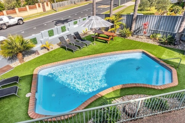 Central, Modern, Clean & Amazingly Awesome - Pambula