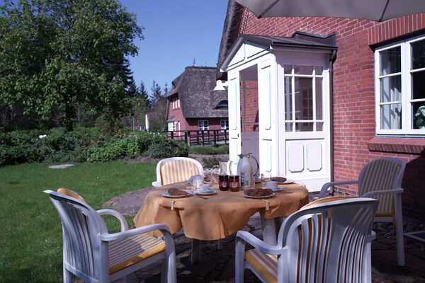 Erdgeschoss- / Souterrainwohnung Mit Terrasse, Bis Zu 5 Personen, Inkl. - Norddorf