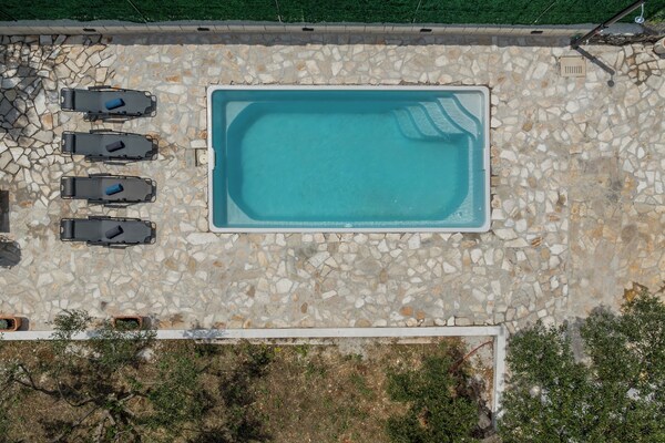 New!unique Offer! Secluded Villa 4 Km From The Sea - Seget Vranjica