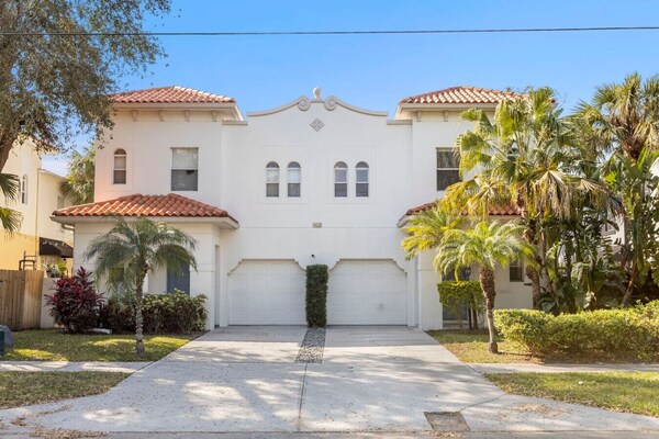 Soho Getaway! 3br Jacuzzi, Gym And Game-room - Tampa, FL