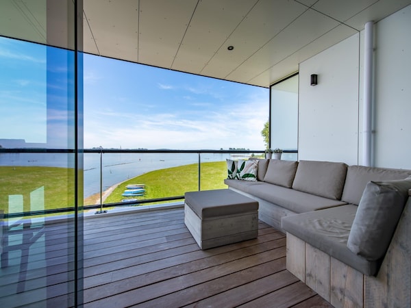 Modern Appartement Met Balkon - Zeeland