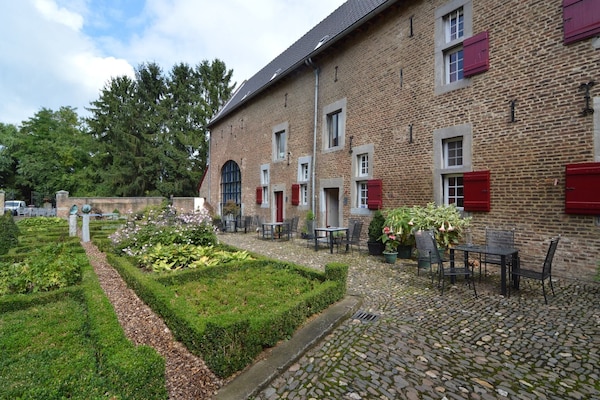 Holiday Home In Mesch-eijsden - Maastricht