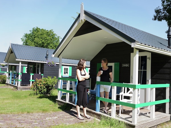 Chalet Met Vaatwasser, In Natuurlijke Omgeving - Staphorst