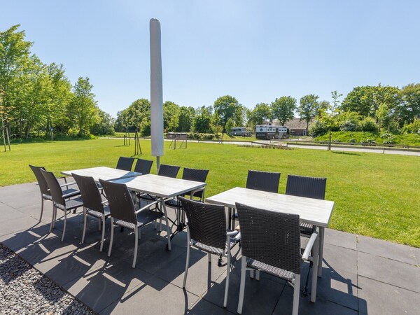 Luxury Villa With Three Bathrooms Located In A National Park - Giethoorn