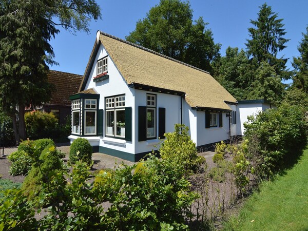 Holiday Home In Nijeberkoop Near Nature - Friesland