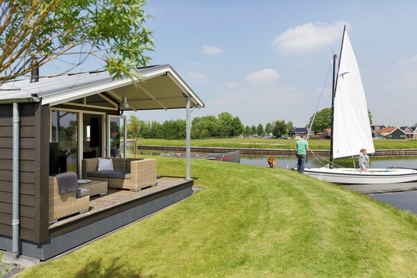 Villa Am See In Der Nähe Von Sneekermeer - Sneek