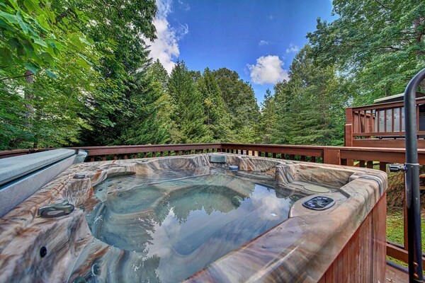 Intro Rate Hiking, Biking, Rafting, Apple Picking, And Seeing The Leaves - Young Harris, GA