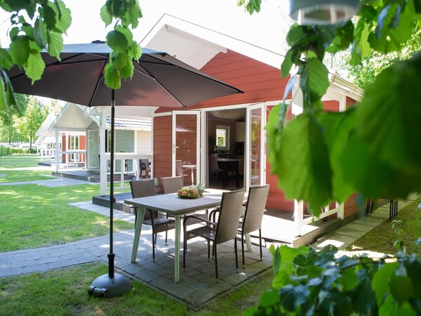 Lodge Agréable Avec Une Jolie Terrasse - Oirschot