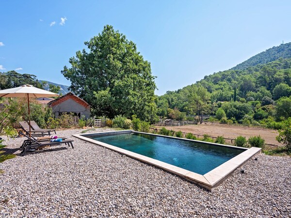 Villa In Bargemon Mit Pool Und Bergblick - Département Var