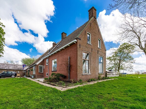 Farm In Suwald With Hot Tub And Harbor - Leeuwarden