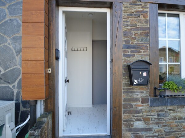 Maison Avec Vue Et Hottub - Bouillon