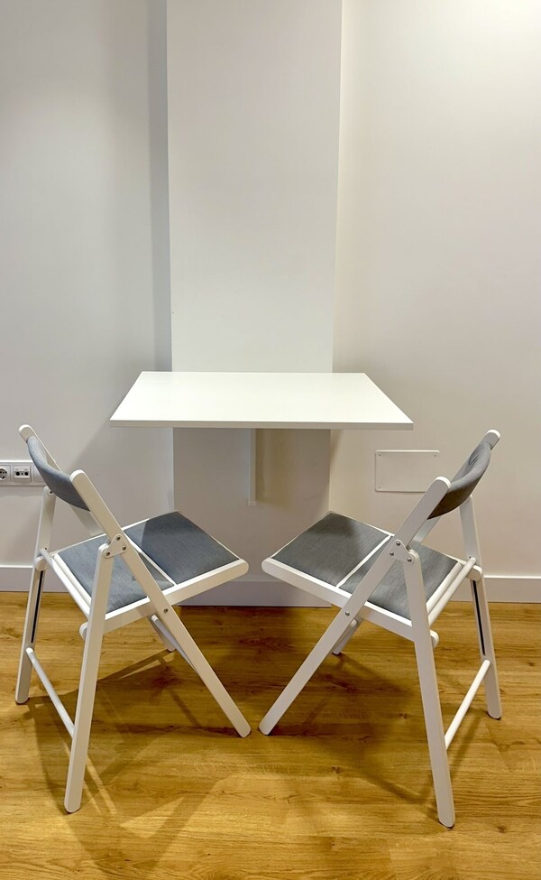 New Apartment Madrid Feria 4 Pax 106 - Adolfo Suárez Madrid–Barajas Airport (MAD)