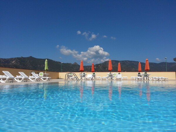 Stylish Residence Le Fontane 1 Bedrapt B3 Sleeps 3 - Villasimius