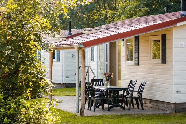 Cosy Chalet By Leukermeer Waterside - Weeze