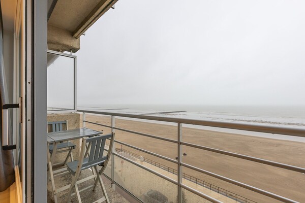 Appartement Vue Mer Avec Piscine - Nieuport