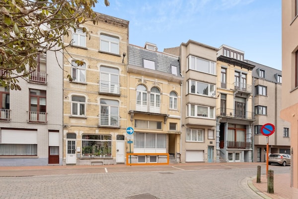 Flat Near Seafront In Belgium - Bruges