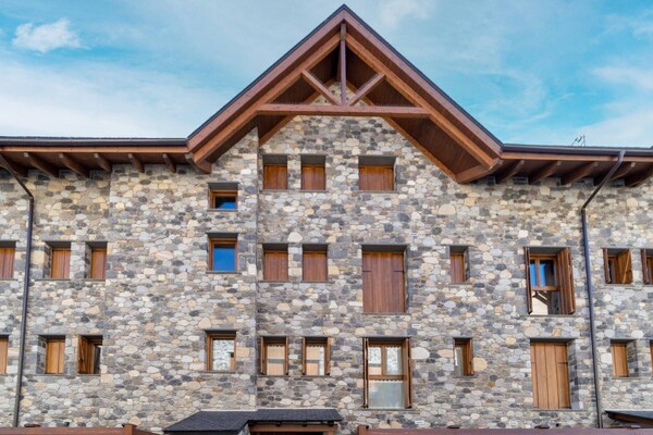 Casa De Piedra Cerca De Cerler Esquí - Benasque