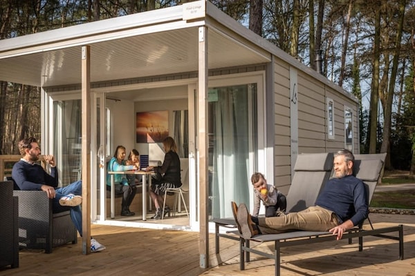 Modern Chalet Met Airconditioning - Genk
