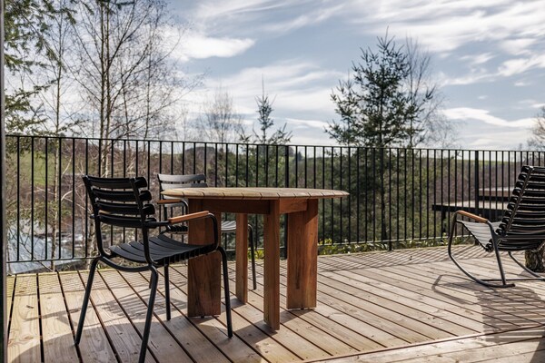 Nice Lodge With A View On A Natural Resort - Bertrix