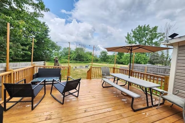 Scenic Finger Lakes Retreat ~ Lake Access & Cozy ~4 Bedroom House In Skaneateles - Skaneateles, NY