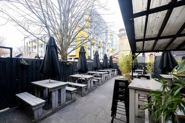 Guestready - Cosy Stay Near Manchesters Top Spots - Manchester