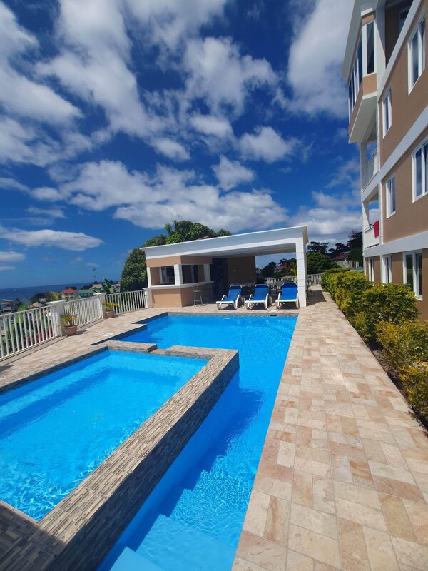 Lovely Pool Side 1 Bedroom Apartment Just 2 Mins From Roseau - Dominica