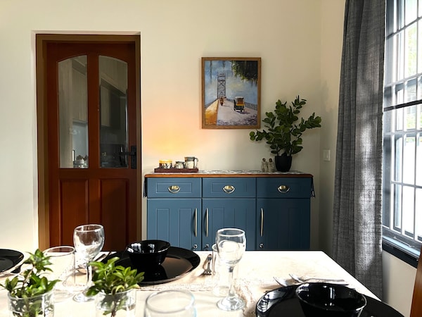 3-bedroom Colonial Style House Near Historic Fort Kochi With Wifi, Ac - Kochi