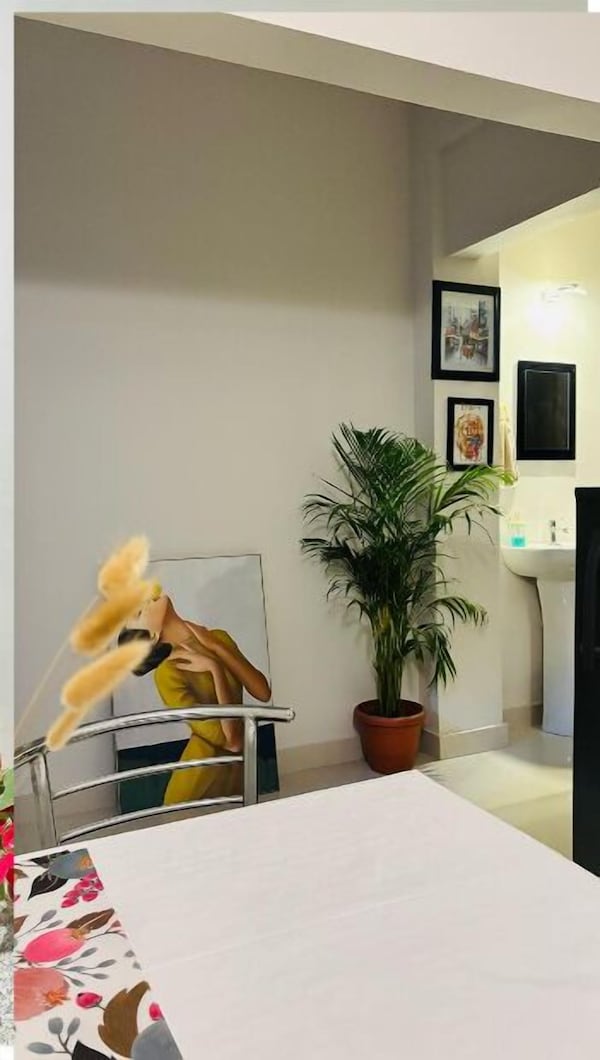 Superb Cosy Apartment With Wifi In Siliguri. Fur Buddies Are Welcome. - Siliguri