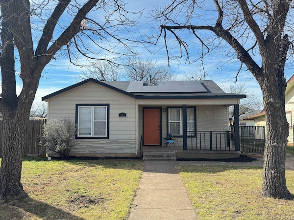3 Bd Retreat - 5 Mins From Downtown-sleeps 12- Tx Hospitality Amenities! - Abilene, TX