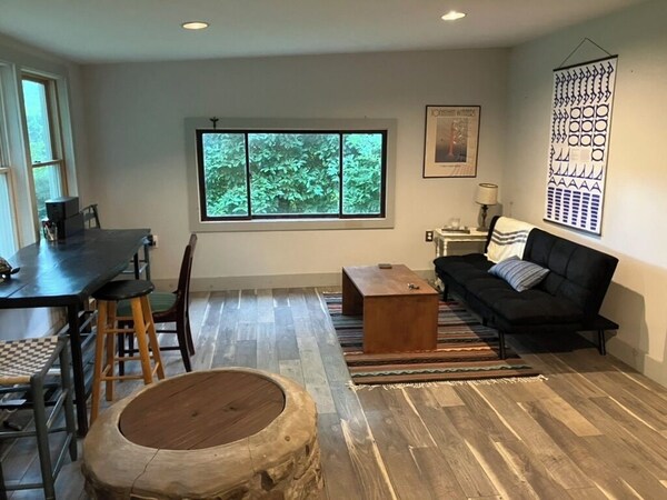 Historic 3-bedroom Farmhouse In East Durham - Zoom Flume Water Park, East Durham