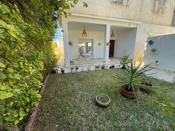 Cozy 2-bedroom One Level House In La Marsa  Perfect Location & Comfort! - Sidi Bou Said