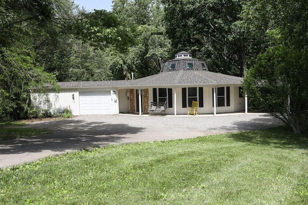 New! 8days A Week - Octagonal Home For A Unique Stay - Floyd, VA