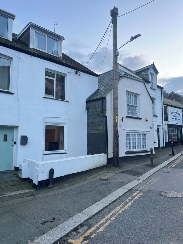 Fully Refurbished 4 Bed Home In Heart Of West Looe - Looe
