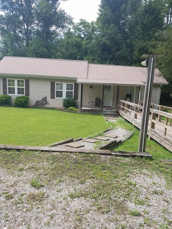 Cozy 1-bedroom House In Charming Allardt With Ac, Wifi - Jamestown, TN